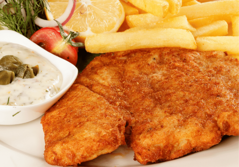 Șnițel de pui cu cartofi prăjiți – Restaurant Verdeței